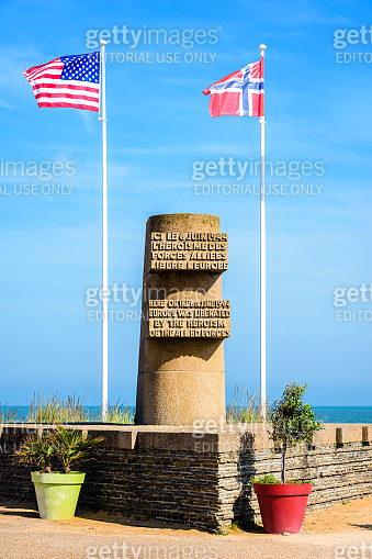 Signal commemorative monument in Normandy. 이미지 (1681926766) - 게티이미지뱅크