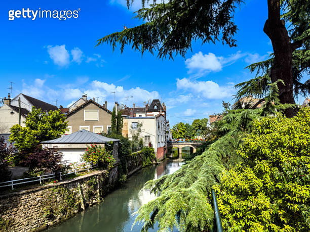 Charming French Heritage: Discovering the Enchanting Streets of ...