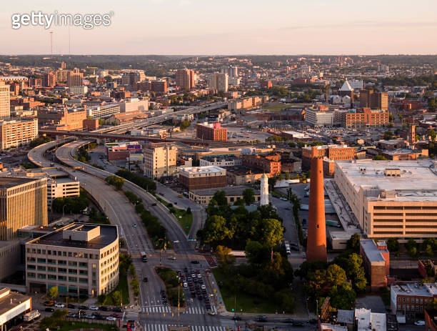 Morning on the highway leading to residential districts in Baltimore ...