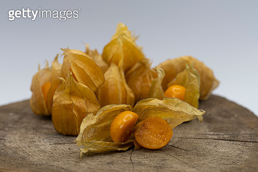 Physalis fruit, Golden Berries packed with Health Benefits, typical ...