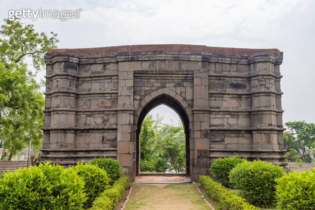 Gour bara duwari(12door) or bara sona masjid are the ruins of a small ...