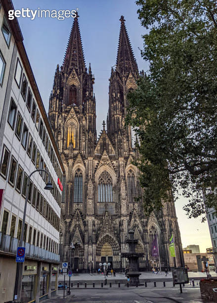 Cologne Cathedral Front View Morning 이미지 (1713773278) - 게티이미지뱅크