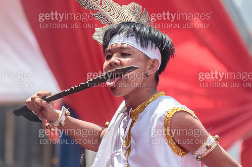 An Extra ordinary performance and ritual during Chap Go Meh celebration ...