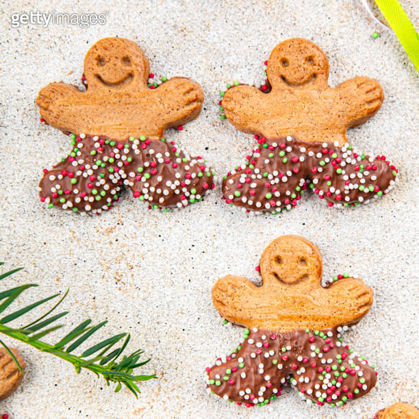 gingerbread man christmas gingerbread cookies cinnamon, vanilla, ginger ...