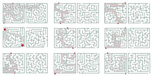 Maze game path. Square maze, a simple logic game with labyrinths. 이미지 ...