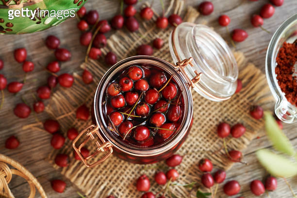 Preparation of medicinal wine from wild hawthorn berries and red wine ...