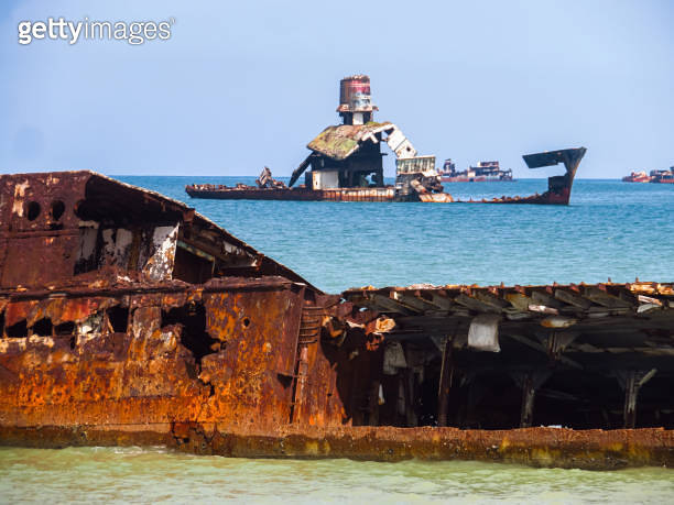 Shipwreck Beach In Panguila In Angola (1816677909) - 게티이미지뱅크