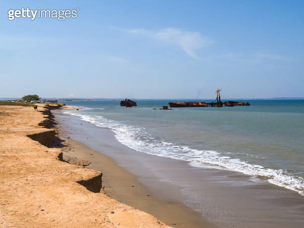 Shipwreck Beach In Panguila In Angola (1816677919) - 게티이미지뱅크