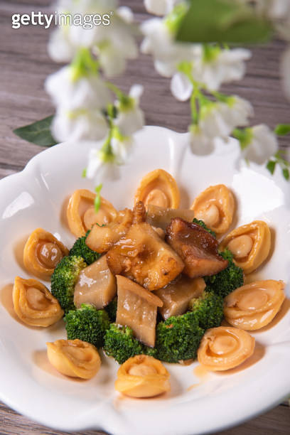 expensive premium braised head abalone with sea cucumber and flower ...