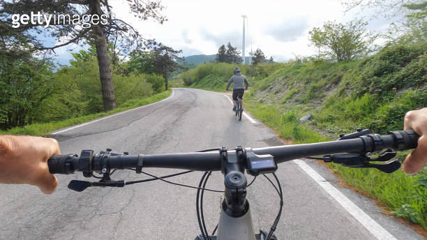 First person perspective following male biker ahead 이미지 (1490590227 ...