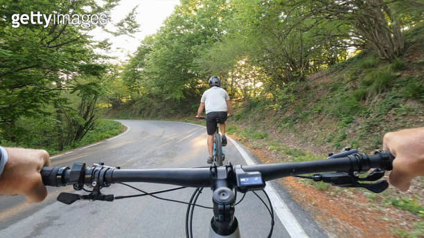 First person perspective following male biker ahead 이미지 (1490239450 ...