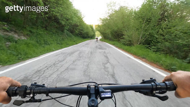 First person perspective following male biker ahead 이미지 (1490241061 ...