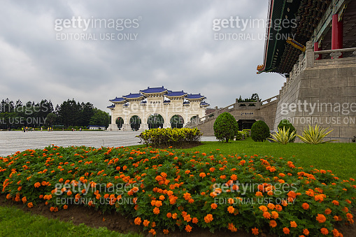 Liberty Square Arch at Chiang Kai-Shek Memorial Park, entrance to the ...