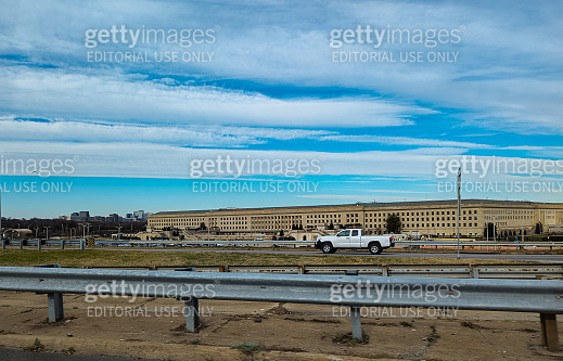 Exterior view of the Pentagon building in Washington, DC, USA. The ...