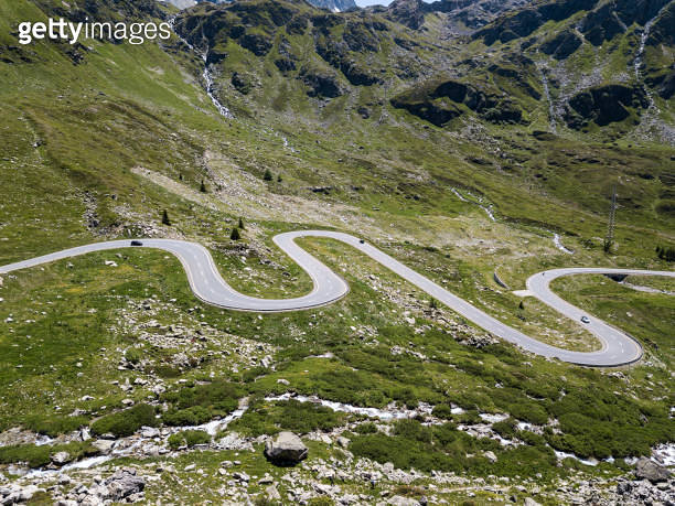 Aerial view of the Julier pass in summer, Swiss Alps 이미지 (1502153246 ...