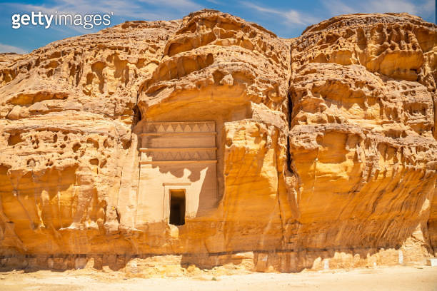 Jabal al ahmar tombs carved in stone, Al Ula, Saudi Arabia (1480951502 ...