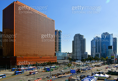 Seoul Square building and Seoul Station square, Seoul, South Korea 이미지 ...
