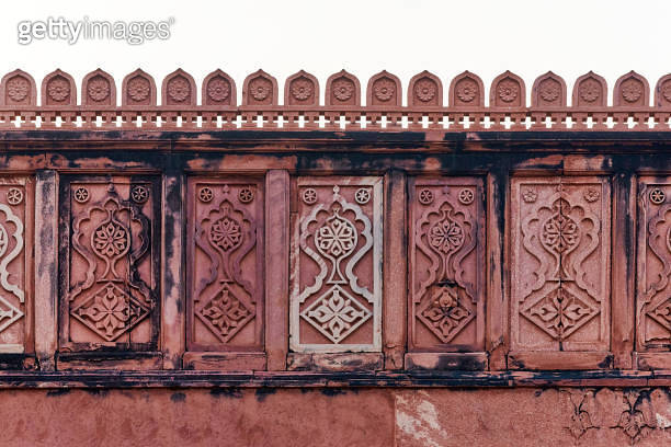 Ancient wall decoration of Agra Red Fort, beautiful decorative patterns ...