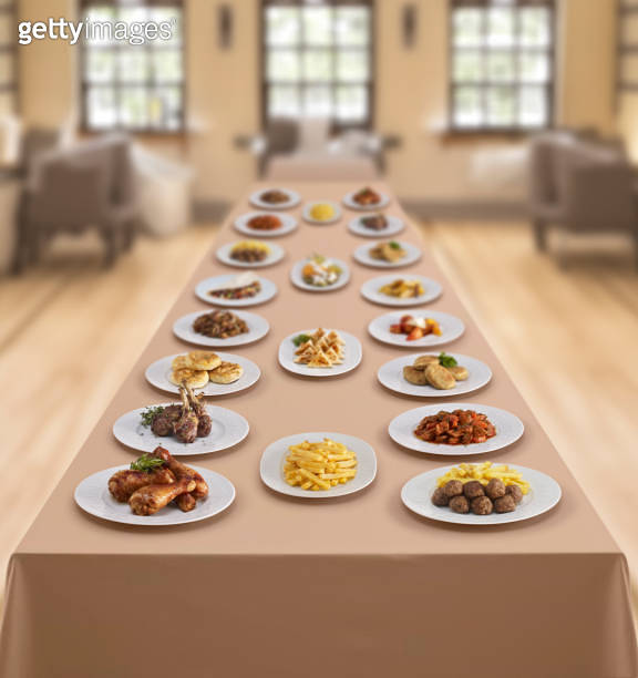 Feast table 이미지 (1715036452) - 게티이미지뱅크