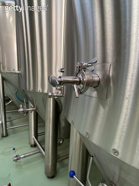 Fermentation vat tank of beer ale or lager at brewery micro brewery 이미지 ...