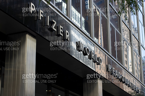 Pfizer World Headquarters in NYC 이미지 (1426392300) - 게티이미지뱅크