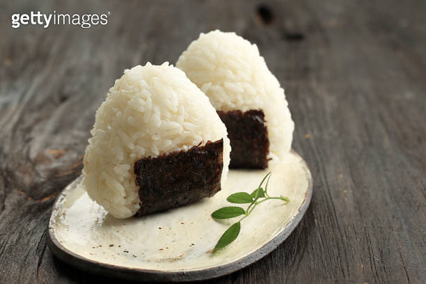 Triangle Onigiri, Japanese Rice packed Ball with Nori 이미지 (1495846862 ...