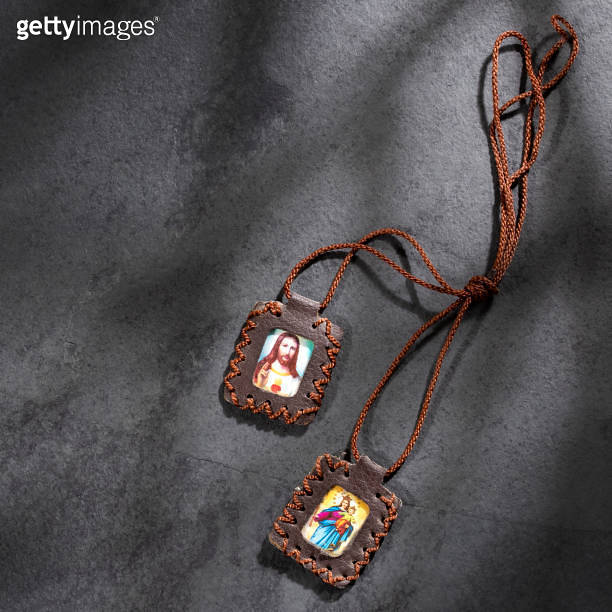 Catholic scapular, symbol of the Christian faith (1739697448) - 게티이미지뱅크
