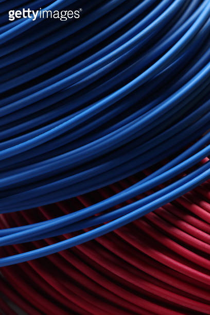 Group electric wires (1499078927) - 게티이미지뱅크