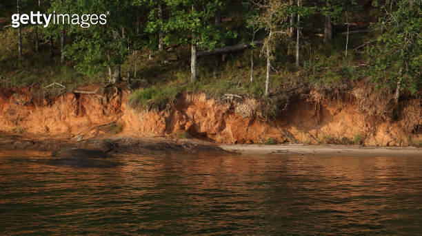 Red Clay Lake Shoreline 이미지 (1767302138) - 게티이미지뱅크