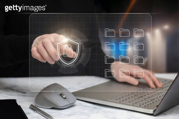 A man puts protection on documents . 이미지 (1466097010) - 게티이미지뱅크