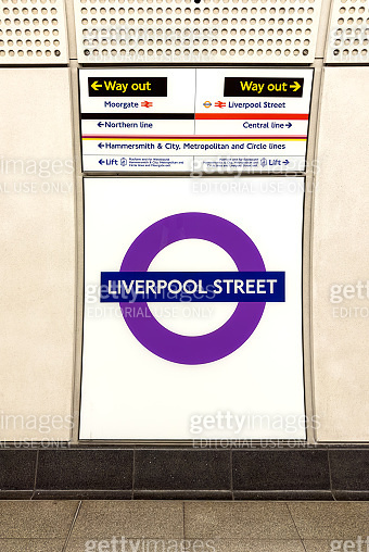 Liverpool Street tube station 이미지 (1501022943) - 게티이미지뱅크