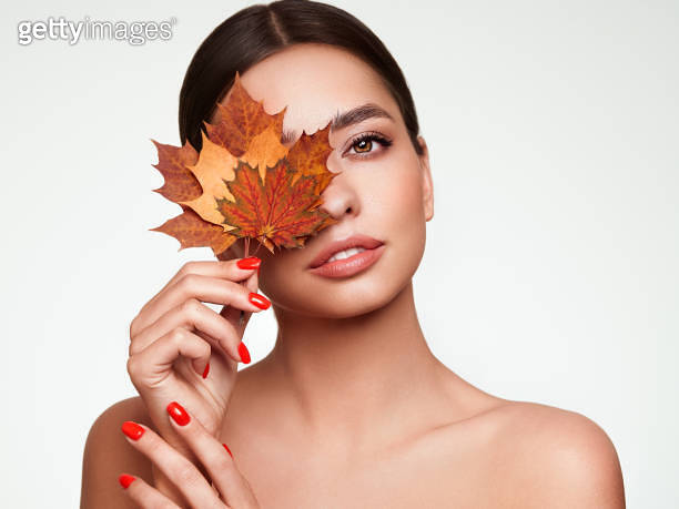 Autumn portrait of beautiful woman with clean fresh skin 이미지 ...