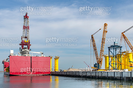 Seaway Alfa Lift heavy lift crane vessel (1728679665) - 게티이미지뱅크