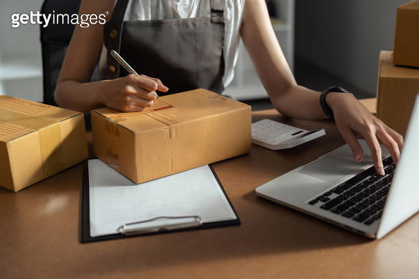 startup girl Small SME business owners work with laptop computers at ...