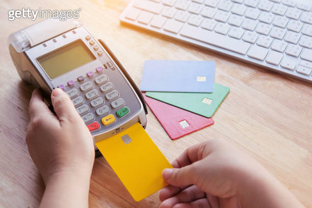 Credit card payment with EDC machine or credit card terminal ...
