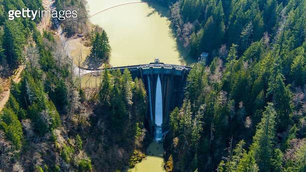 Alder Dam and the Nisqually River 이미지 (1477136877) - 게티이미지뱅크