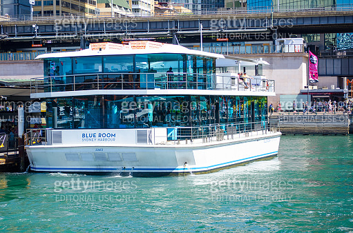 Beautiful design glass ferry boat "Blue room" at Sydney harbour. 이미지 ...