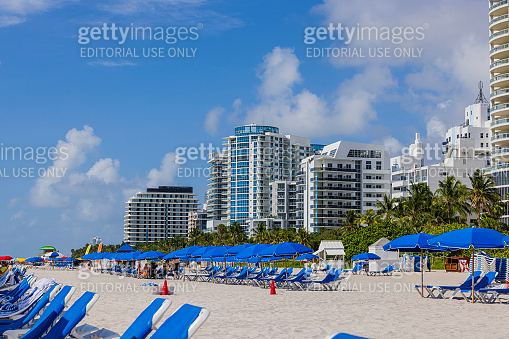 Beautiful view of hotel beach area of Miami South Beach. 이미지 ...
