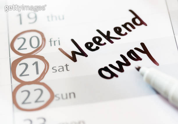 Weekend away, scheduled on a year planner calendar 이미지 (1765155875 ...