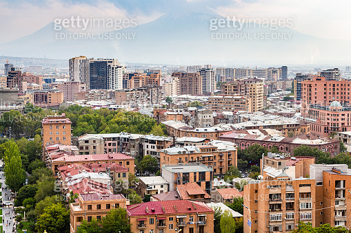 houses in central Kentron District of Yerevan city (1761216877) - 게티이미지뱅크