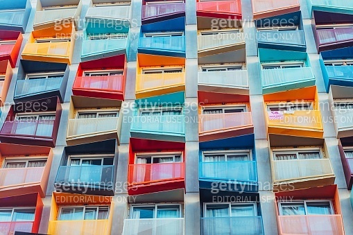 Interesting design of a multicolored building in Malta. 이미지 (1797235360 ...