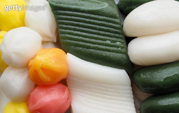 Korean food Songpyeon, rice cake, Chuseok food 이미지 (1450229758) - 게티이미지뱅크