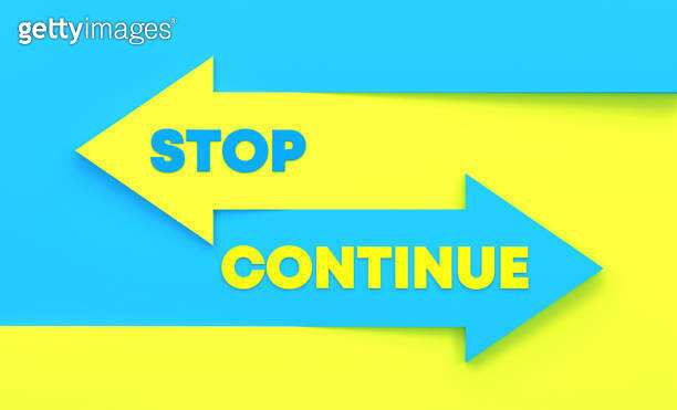 Stop Or Continue Two Arrows and Decisions 이미지 (1818439142) - 게티이미지뱅크
