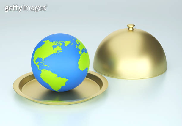Globe in the Platter. World Kitchen Concept (1555587030) - 게티이미지뱅크