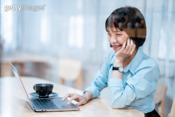 Smiling with dental braces of asian freelance people business female ...