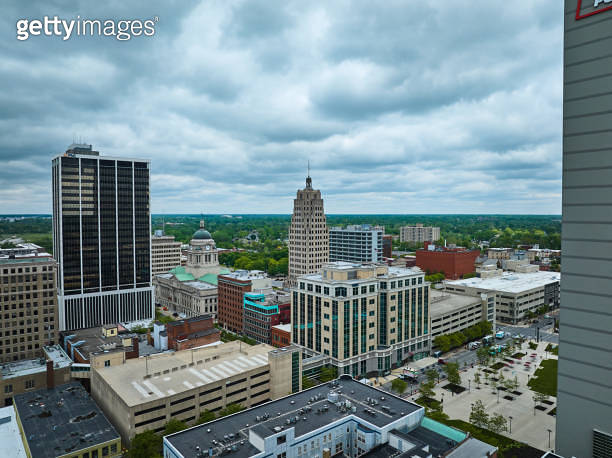 PNC office building near courthouse in downtown Fort Wayne aerial 이미지 ...