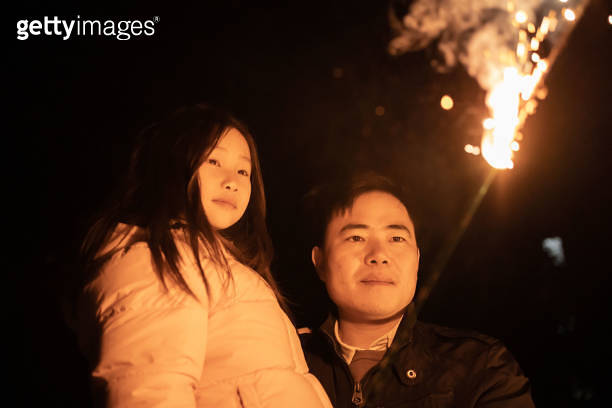 father with children setting off fireworks 이미지 (1457874540) - 게티이미지뱅크 father with children setting off fireworks 이미지 (1457874540) - 게티이미지뱅크