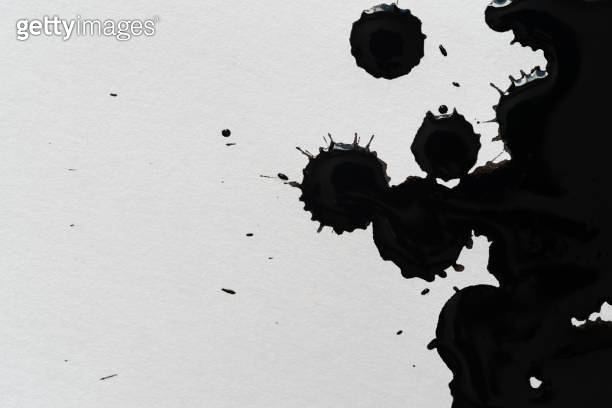 splattered black ink 이미지 (1764818401) - 게티이미지뱅크