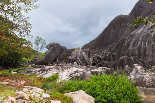 Landscape of La Digue island, Seychelles. The Giant Union Rock ...
