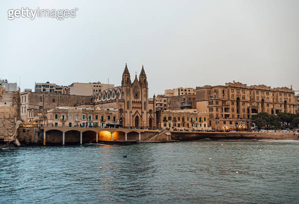 Balluta bay in St. Julian's, Malta 이미지 (1494878746) - 게티이미지뱅크
